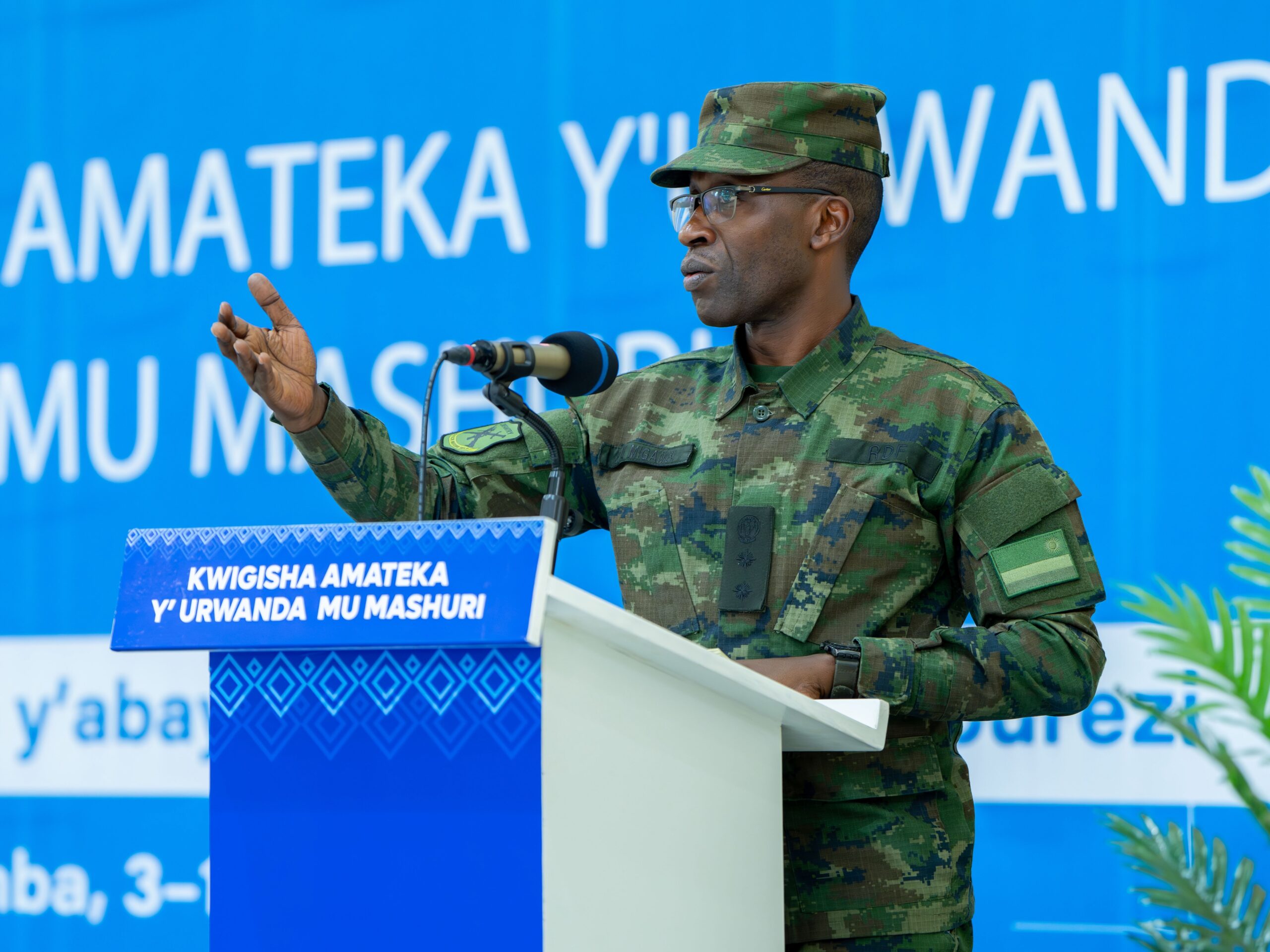 Col Desire Migambi yasabye abayobozi b’amashuri gukundisha urubyiruko ...