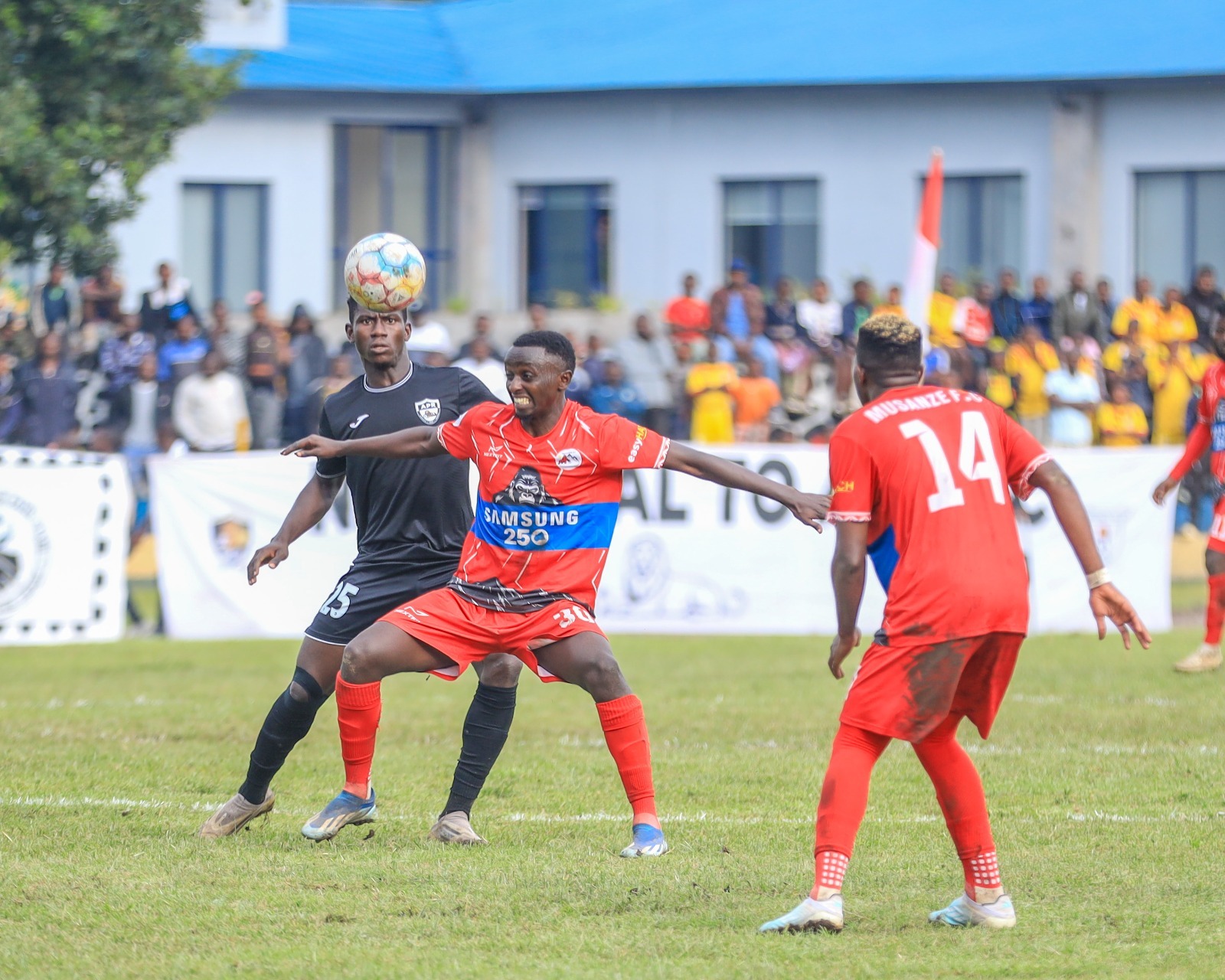 Musanze FC yababarije APR FC kuri sitade Ubworoherane